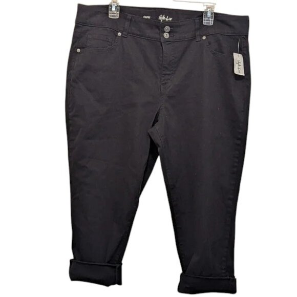 Style & Co. | Pants & Jumpsuits | Style And Co Cuffed Capri Pants Nwt ...
